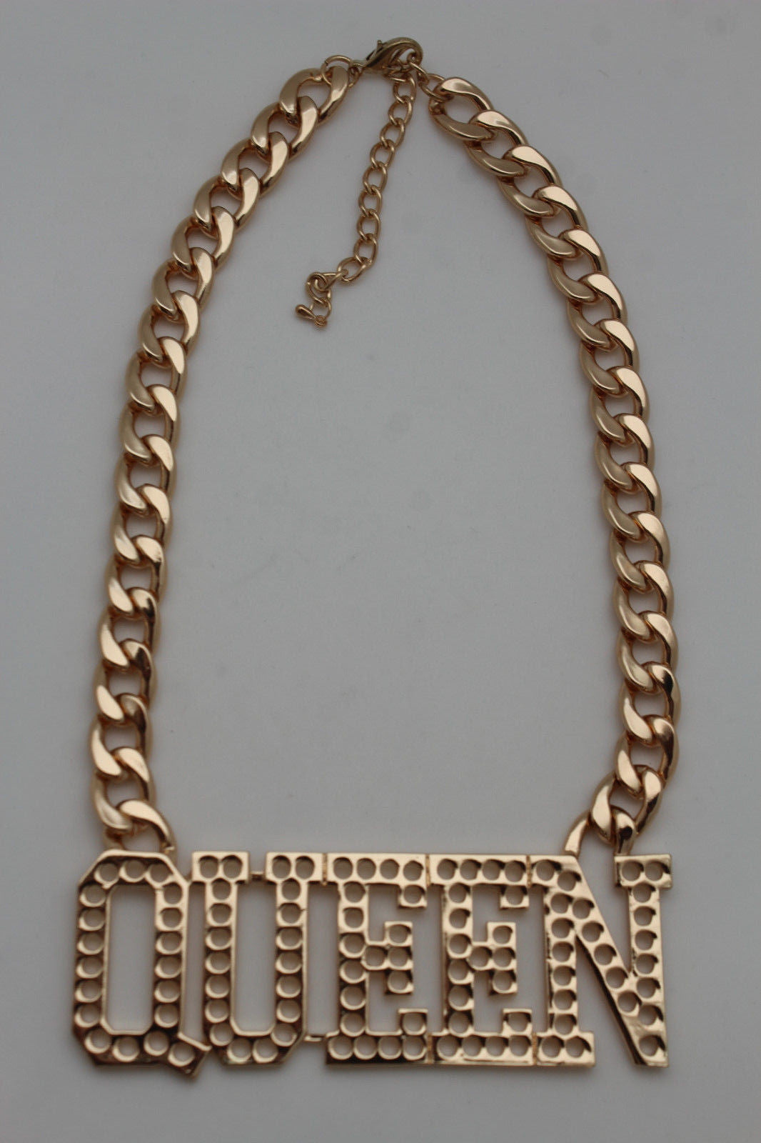 Gold Metal Chain Link Big QUEEN Holes Charm Short Necklace – alwaystyle4you