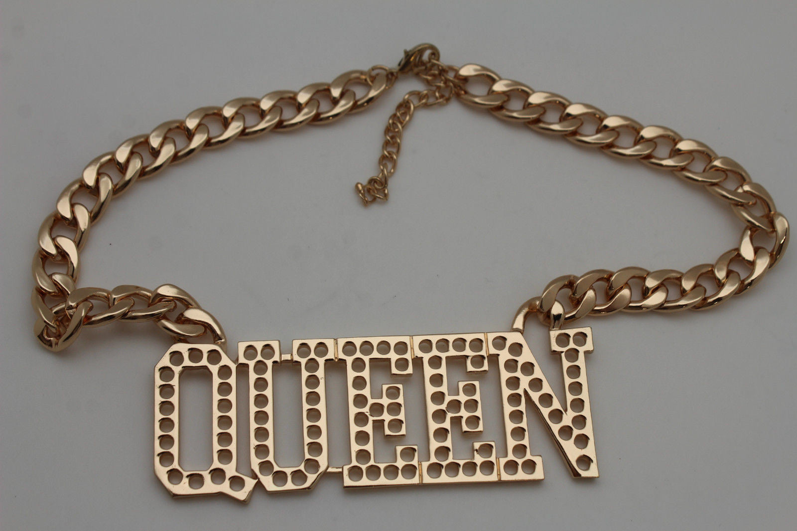 Gold Metal Chain Link Big QUEEN Holes Charm Short Necklace – alwaystyle4you